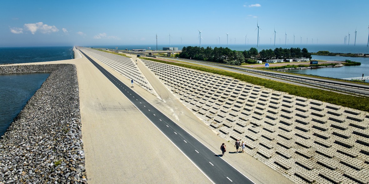 Extra halte voor de fietsbus op de Afsluitdijk - Wandelnet